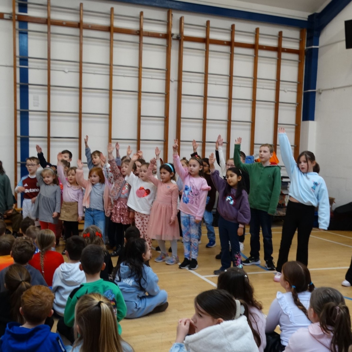 Stoke Prior First School - Singing Club - Reach For The Stars!